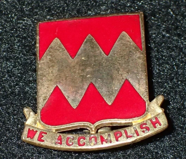 WWII US ARMY 35th Field Artillery DI DUI Crest "We Accomplish" Pin-Back ...
