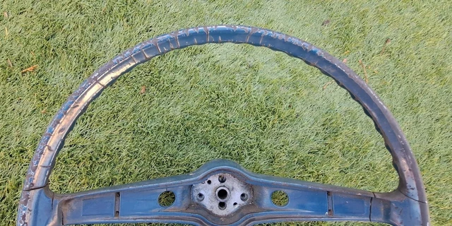 FACTORY BLUE PREMIER Holden Hr Hd Steering Wheel $150.00 - PicClick AU