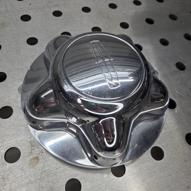 LINCOLN NAVIGATOR CENTER cap, chrome, 1998-2002 part # F65A 1A096 JA 02 ...