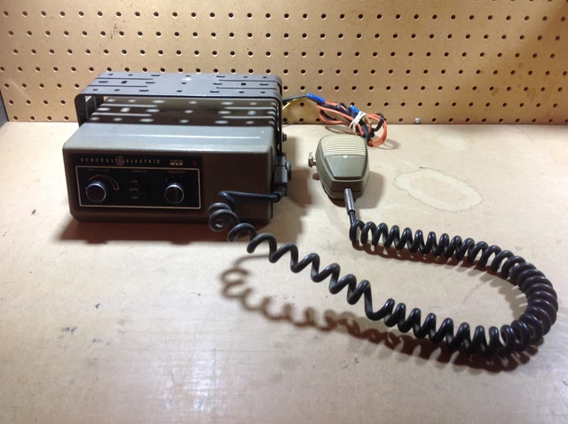 VINTAGE GE CUSTOM MVP CT56FAS66A Transceiver w/ GE SHURE Mic Not Tested ...