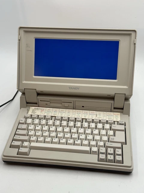 VINTAGE TANDY 1400HD Laptop Computer W/ Power Cord Powers On Doesn’t ...