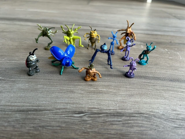 VINTAGE DISNEY PIXAR A Bug's Life Mini Figure Set Bundle Grasshoppers £ ...