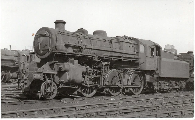 EX LMS CLASS 2MT 2-6-0 No 46487 @ CREWE WORKS YARD on 5/5/57 £1.30 ...