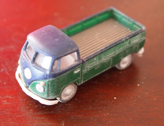 VOLKSWAGEN VW COMBI T1 vert / bleu, CARARAMA, Diecast, 1/72 EUR 5,20 ... VOLKSWAGEN VW COMBI T1 vert / bleu, CARARAMA, Diecast, 1/72 EUR 5,20 ...
