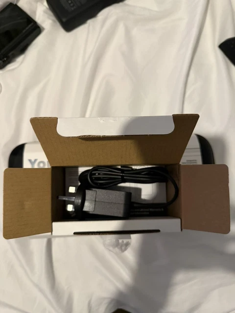 VALVE STEAM DECK 256GB LCD Handheld Console & case - used a handful of ...