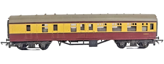 TRI-ANG R.28 BR Main Line Brake 2nd Coach 34002 OO Gauge Model Train ...