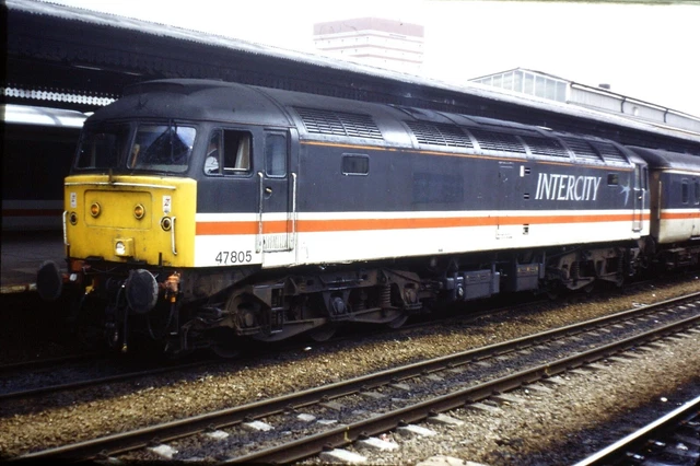 35MM ORIGINAL COLOUR Rail Slide BR Class 47 47805 at Reading 26.05.96 £ ...