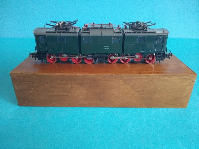 ROCO MODELS PLASTIC HO Gauge DB Twin Pantograph Electric Locomotive ...
