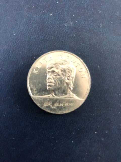 VINTAGE KEITH NEWTON 1970 England World Cup Squad Esso Coins / Medals £ ...