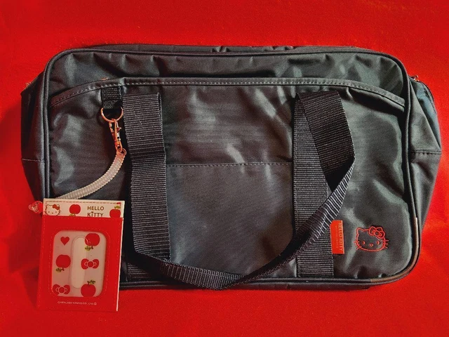 LOT ÉNORME DE produits Sanrio Hello Kitty Cartable Pomme Marine avec ...