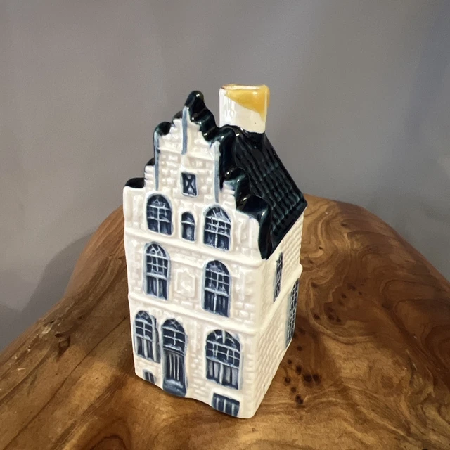 KLM #22 HENKES Blue Delft Holland Amsterdam Canal House Empty ...