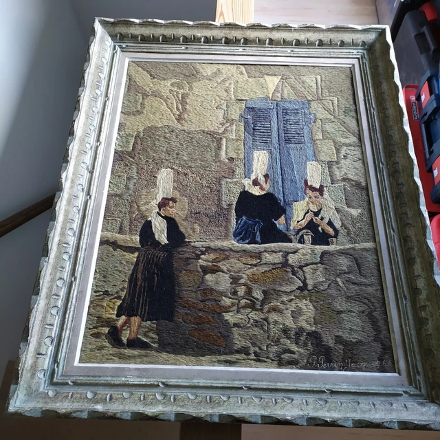 TABLEAU ANCIEN BRODERIE en fil de soie je pense trois bigoudènes scène ...