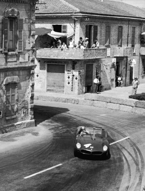 ITALIAN RACING DRIVER Lorenzo Bandini driving Ferrari 250 Testa Ross ...