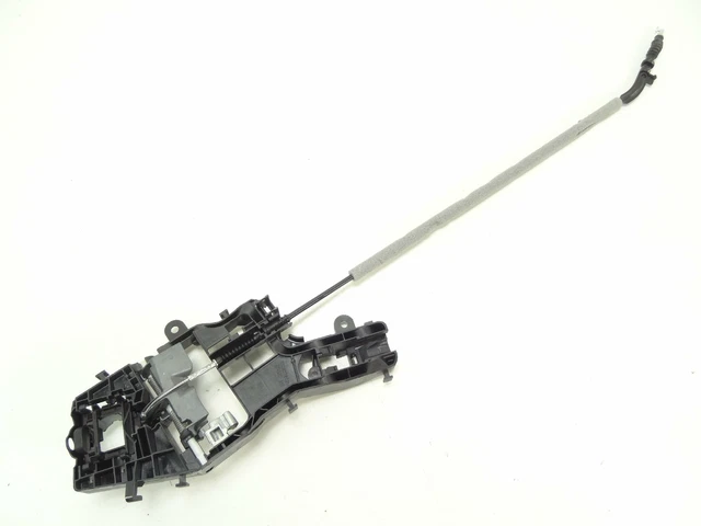VW PASSAT B8 bearing bracket with Bowden train inside passenger door ...