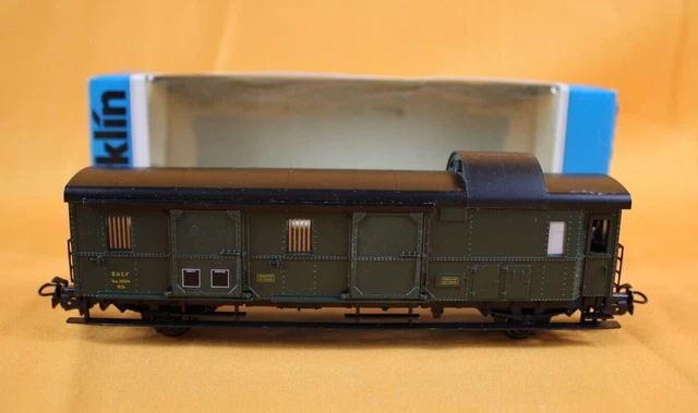 MARKLIN 4106 HO Gauge/1:87 Scale SNCF Gepäckwagen / Baggage Car - Boxed ...
