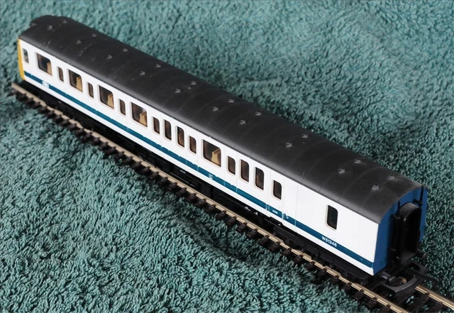 LIMA 205154 - OO Gauge Class 117 DMBS (unpowered) - BR blue & white ...