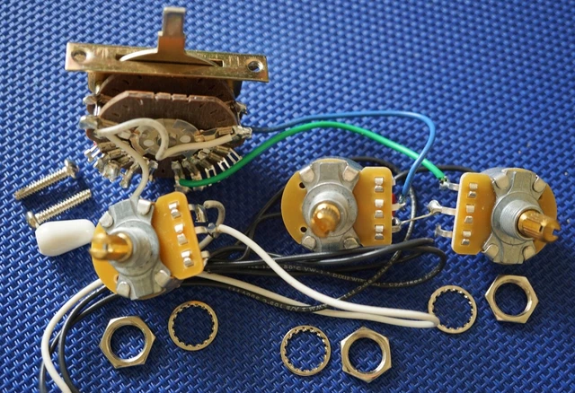 FENDER PLAYER FLOYD Rose HSS Stratocaster Strat POTS & 5 SUPERSWITCH, 3 ...