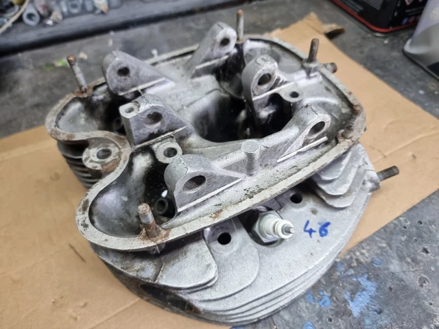 BSA A65 LIGHTNING, Spitfire Hornet ??Twin Carb Cylinder Head (Lot 46) £ ...