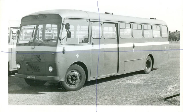 BUS PHOTO OF An Raf B&W Photograph 41Ac40 Picture Of A Royal Air Force ...