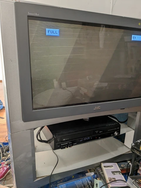 JVC INETERIART AV32LEUFlat Screen CRT TV With Instructions Reyro Gaming ...
