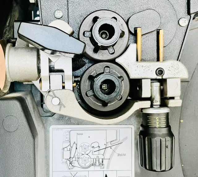 MILLER SUITCASE X-TREME 12VS Voltage Remote Sensing Wire Feeder #9 ...
