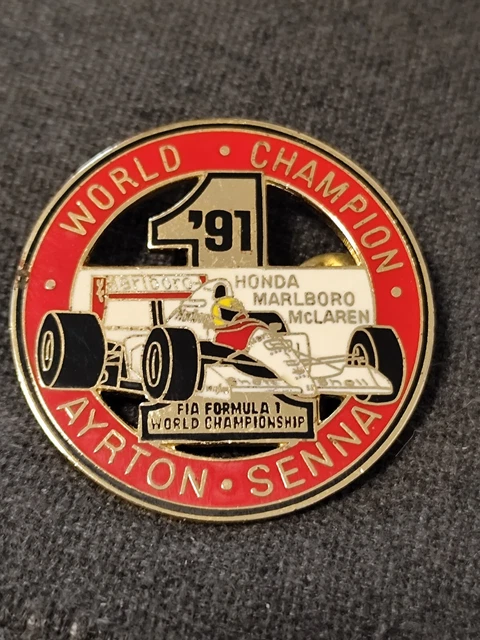 GRAND PIN'S AYRTON SENNA.. WORLD CHAMPION.91..HONDA MCLAREN EUR 25,00 ...