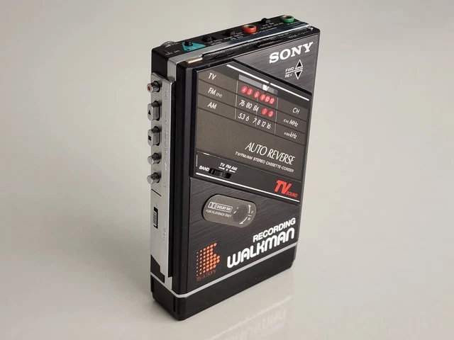 VINTAGE SONY WALKMAN WM-F202 Personal Cassette Tape Player / Recorder £ ...