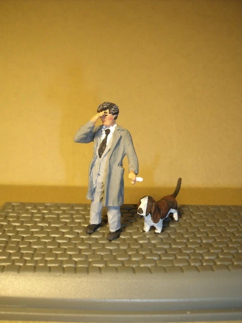 FIGURINE PEINTE Columbo Peter Falk 1/43 Set 349 Vroom Pour Peugeot 403 ...