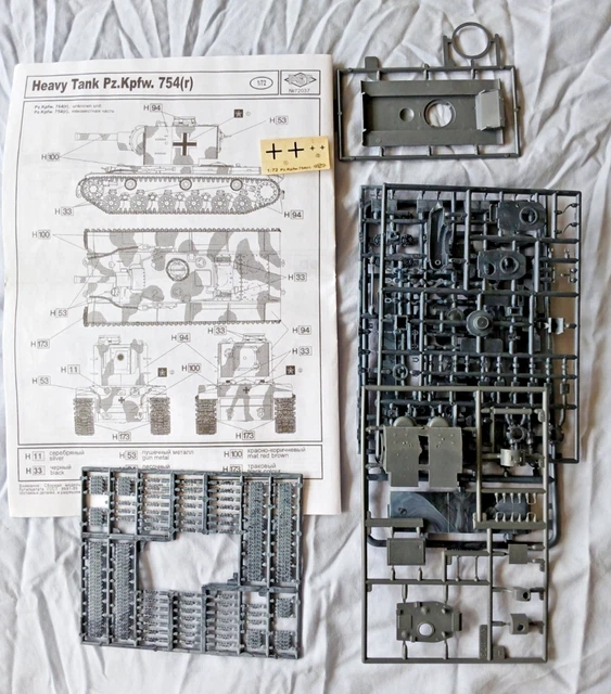 PST MODELS WW2 German Pzkpfw 754(r) 1/72 Scale Plastic Model Kit £7.59 ...