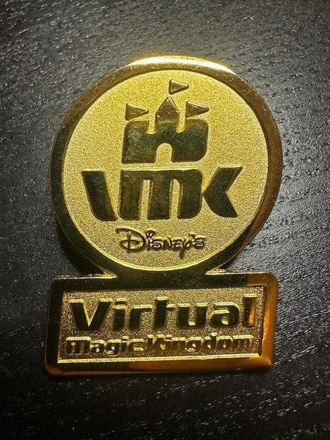 DISNEY VIRTUAL MAGIC Kingdom Cast Member Pin Costume Tour Guide Pin WDW ...