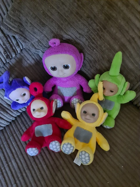 CBEEBIES TELETUBBIES SUPER Soft Plush Toys - Tinkie Winkie, Dipsy, LaLa ...
