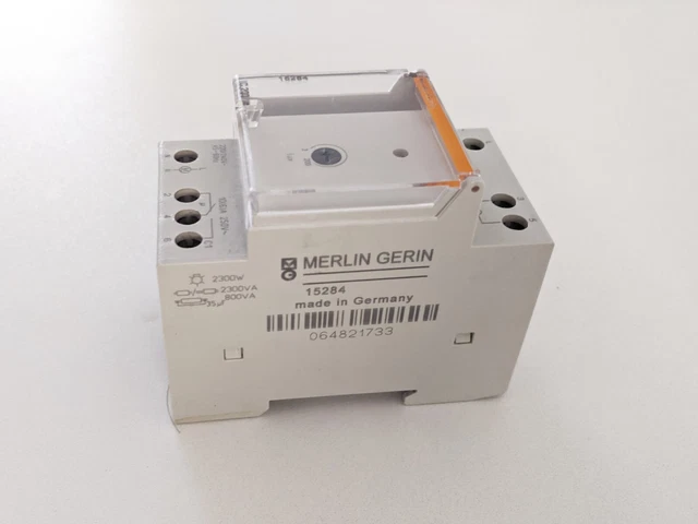 MERLIN GERIN - Interruttore Crepuscolare 15284 Multi9 IC200 (B534) EUR ...
