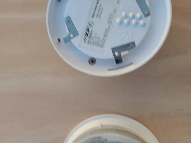APOLLO XP95/ SOUNDER Beacon Base with Isolator and Optical Set £37.10 ...