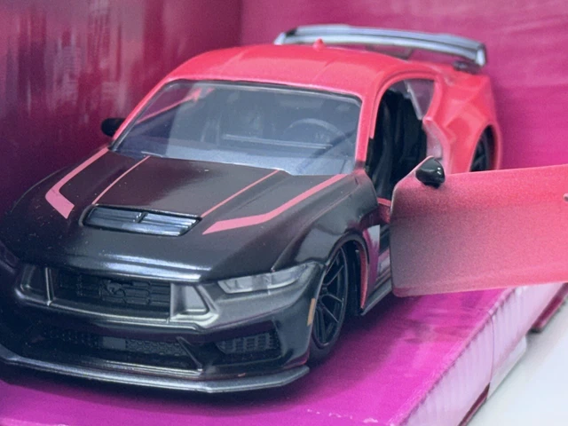 JADA TOYS &PINK Slips" Pink 2024 Ford Mustang Dark Horse 1:32 Scale ...