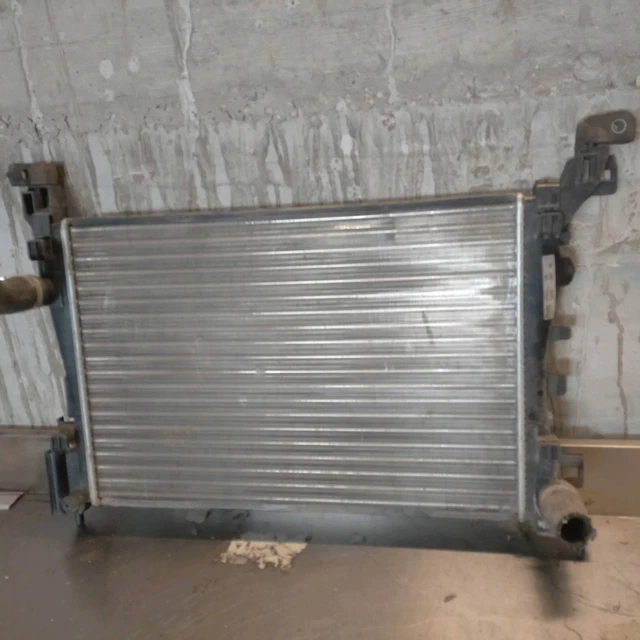 55700447 RADIATEUR DE chauffage pour FIAT PUNTO EVO (3J) 1.2 Ber ...