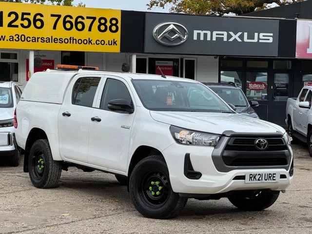 2021 TOYOTA HILUX 2.4 D-4D Active Extra Cab Pickup 4WD Euro 6 (s/s) 4dr ...