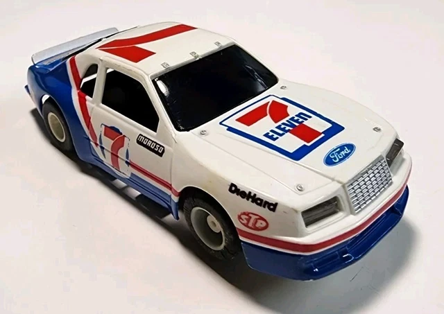 TYCO 7-ELEVEN '86 FORD T-BIRD STOCKER HO Slot Car 440-X2 Thunderbird ...