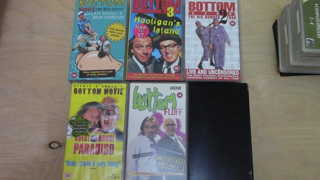 COLLECTION OF BOTTOM vhs tapes Live hooligans island, fluff etc EUR 23 ...