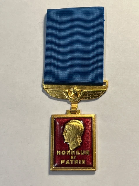 MÉDAILLE DE L'AÉRONAUTIQUE 1945 Honneur et Patrie (158-48/P44) EUR 49,90 - PicClick FR