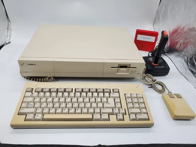 COMMODORE AMIGA 1000 + Keyboard + Mouse - NTSC - 512KB - WORKS 100% £ ...