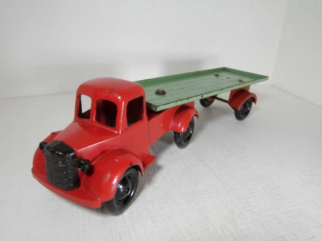 WELLS BRIMTOY BEDFORD Short Wheelbase lorry and trailer. DIECAST ...