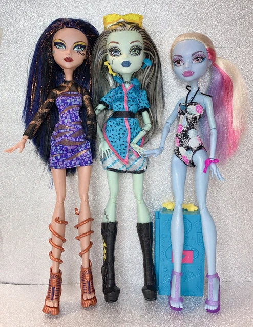 MONSTER HIGH FEARLEADING Ghoulia Yelps Doll Cheerleading Mattel $54.99 ...