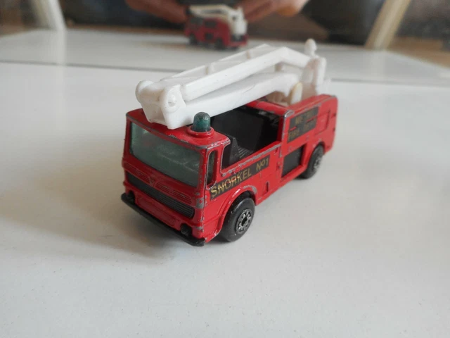 MATCHBOX SNORKEL FIRE Engine "Snorkel No1 Metro Fire Dept." en Rouge ...