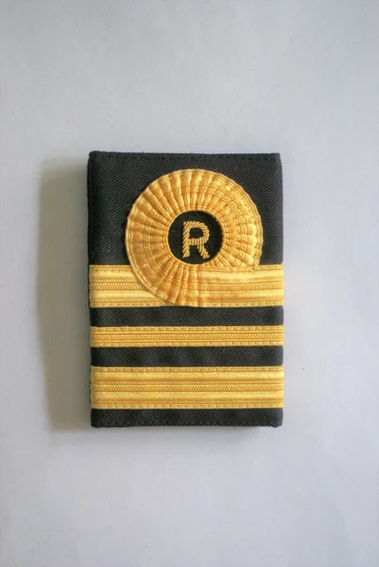 BRITISH ROYAL NAVY Reserve Lieutenant Commander bullion wire rank ...
