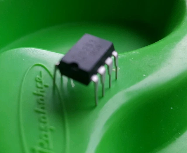 SOLAR LED TREIBER IC 5253 QX5253 DIP8 EUR 2,50 - PicClick DE