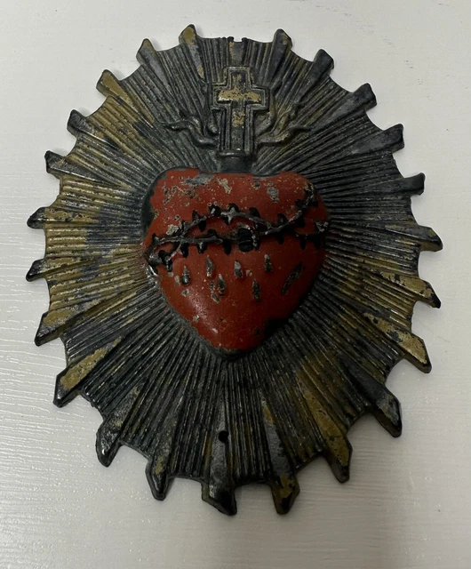 VINTAGE CAST SACRED Heart of Jesus emblem Enameled * Please Read ...