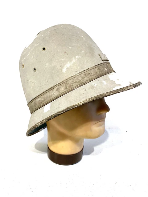ANCIEN CASQUE UBOTT style colonial police Italienne ? ww2 à identifier ...