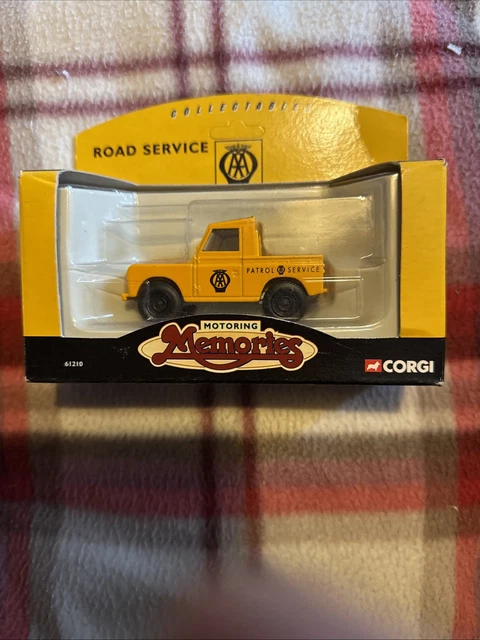 CORGI MOTORING MEMORIES "AA Land Rover" Model No.61210 - - Dated 1998 £ ...