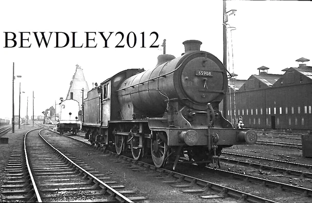 NEGATIVES 35MM LNER GRESLEY J38 CLASS 65904 ON THORNTON JUNCTION SHED ...