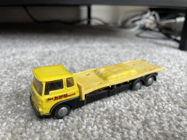 TRIANG MINIC MOTORWAYS Bedford Flatbed Truck Lorry Micro Slot Car ...